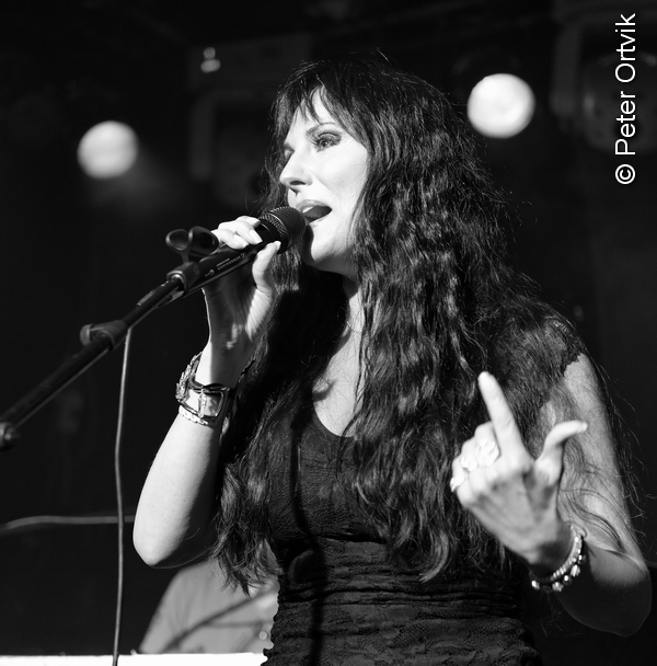 Martina Edoff Live i samband med relrease av självbetitlat album ...