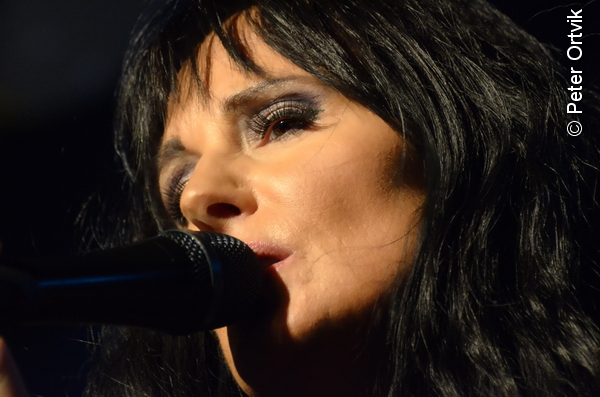 Martina Edoff Live i samband med relrease av självbetitlat album ...